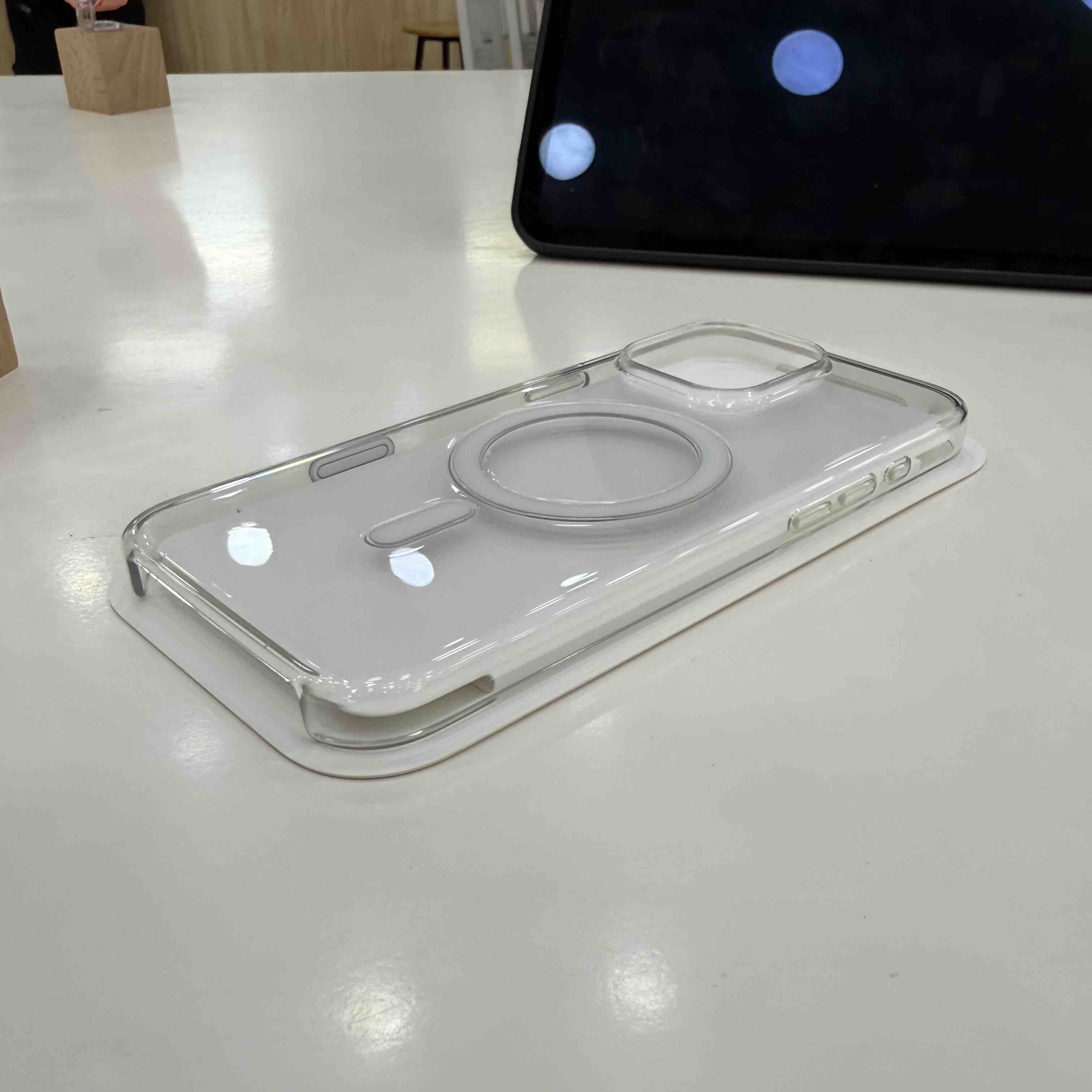 iHouse - Apple Authorized Reseller | iPhone 16 Pro Max Clear Case with ...
